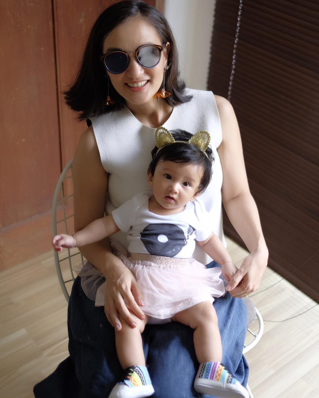 Umur 4 Bulan, Salma, Anak Rio Dewanto Makin Imut Saat Pakai Bandana