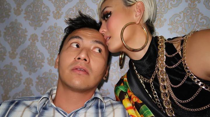 Sempat Diterpa Isu Putus, Intip 7 Momen Romantis Agnes Monica & Wijaya ...