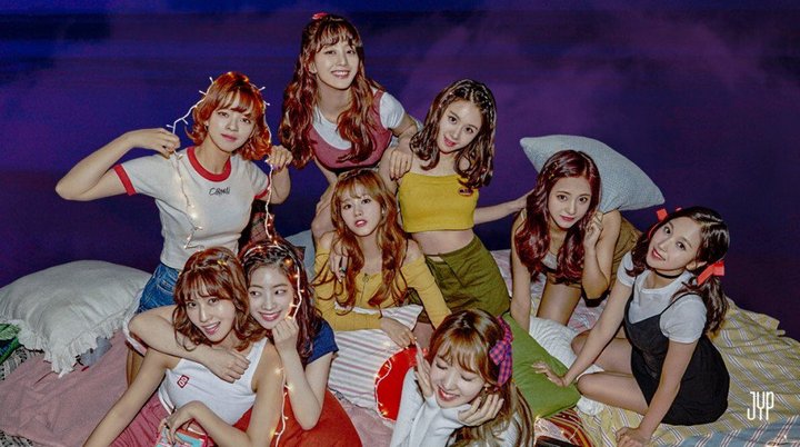 Manisnya Twice Beri Ucapan Thanksgiving Untuk Fans di IG