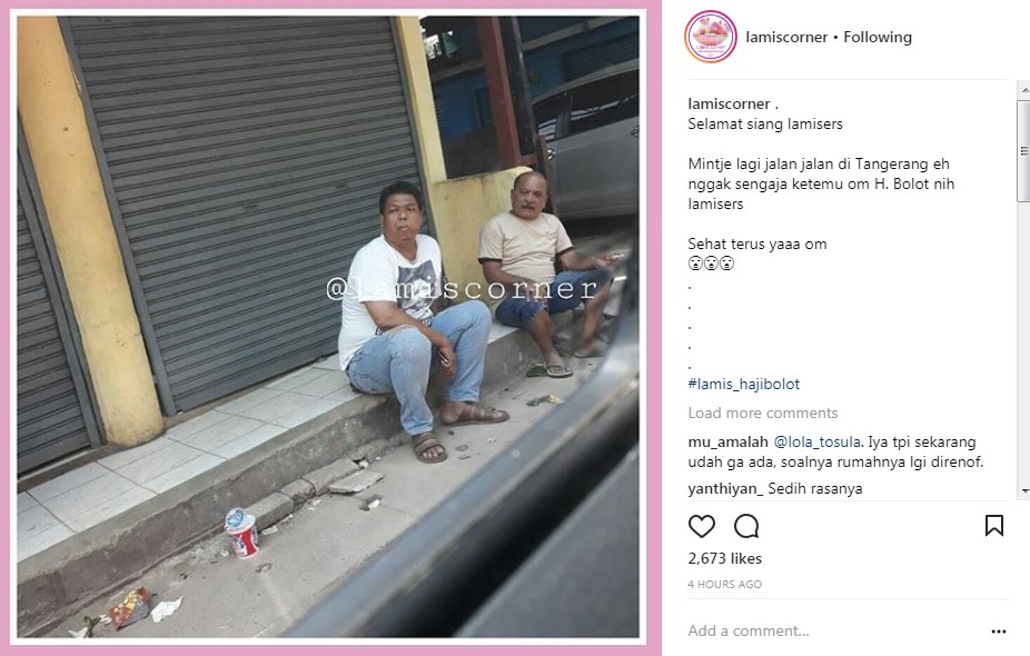 Duduk di Pinggir Jalan dengan Penampilan Sederhana, Bolot Jadi Sorotan