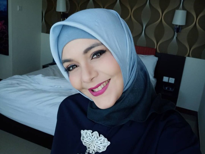 10 Seleb Indonesia Berprofesi Sebagai Dokter