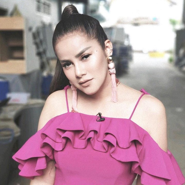 Bergelimang Harta, 9 Artis Indonesia Ini Terkenal Tajir Melintir