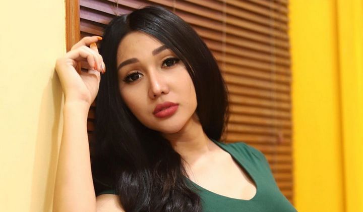 Lucinta Luna Vulgar Tanpa Busana Seraya 'Sensor' Bagian Sensitif dengan ...