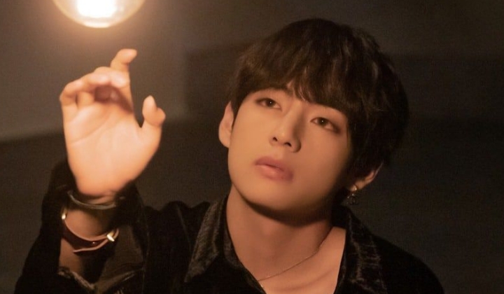 'Sweet Night’ V BTS Raih Posisi Kedua di Penjualan Singel Digital Billboard