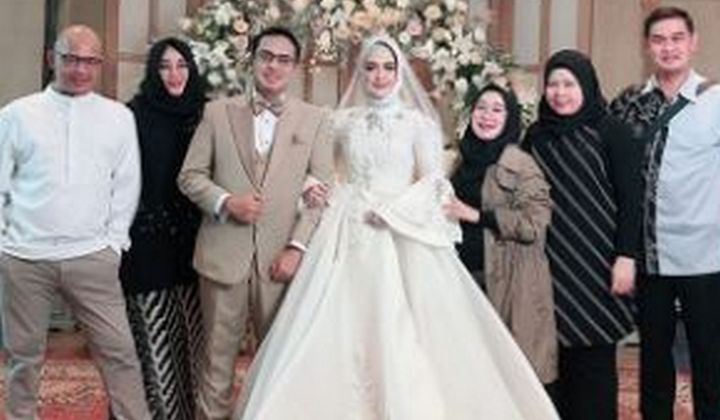 Cerai 4 Tahun, Eddies Adelia Menikah Lagi Dengan Ferry Setiawan