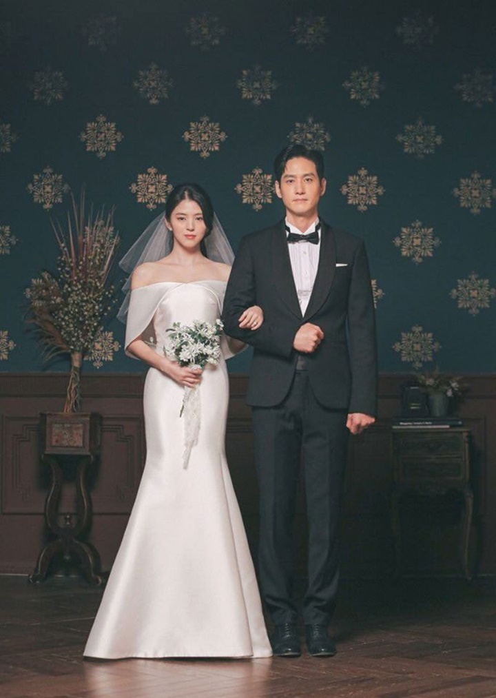 Foto Pernikahan Han So Hee Dan Park Hae Joon Di The World Of The Married Kembali Disorot