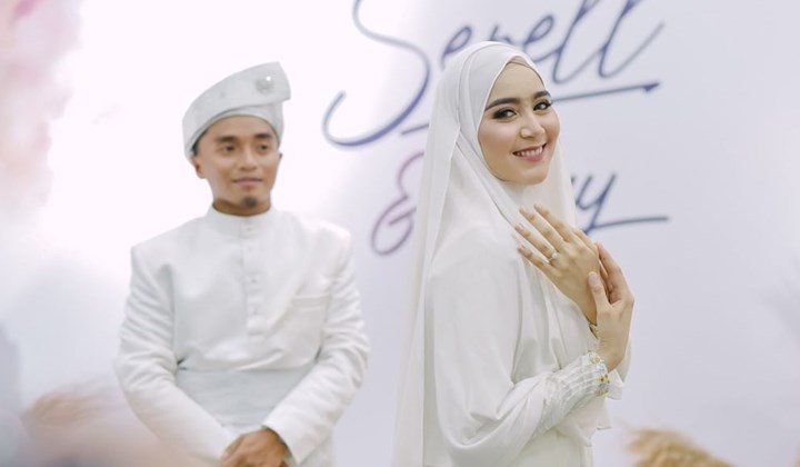 Bola Mata Istri Taqy Malik Saat Tampil Bercadar Curi Perhatian