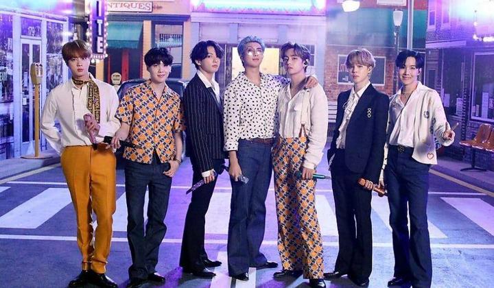 Rilis Versi Remix, 'Dynamite' BTS Kembali Sukses Naik ke 10 Besar ...