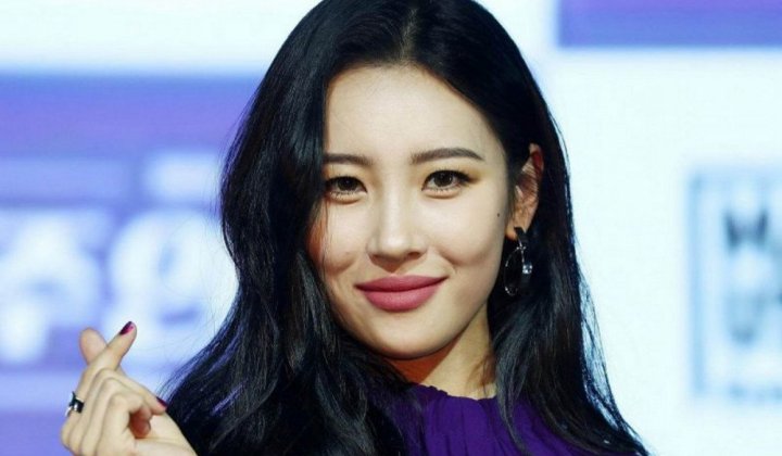 Sunmi Akui Hilang Kontak Dengan Park Jin Young 'JYP'?