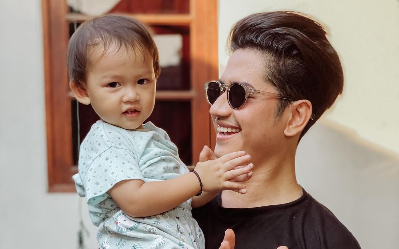 Zikry Daulay Kepergok Miliki Pergaulan 'Ngeri', 9 Potret Ini Justru ...