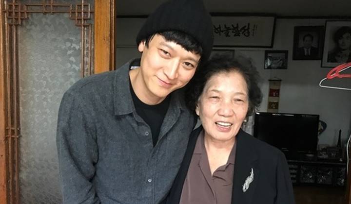 Perankan Sang Putra, Kang Dong Won Ucap Penyesalan di Pemakaman Ibu ...